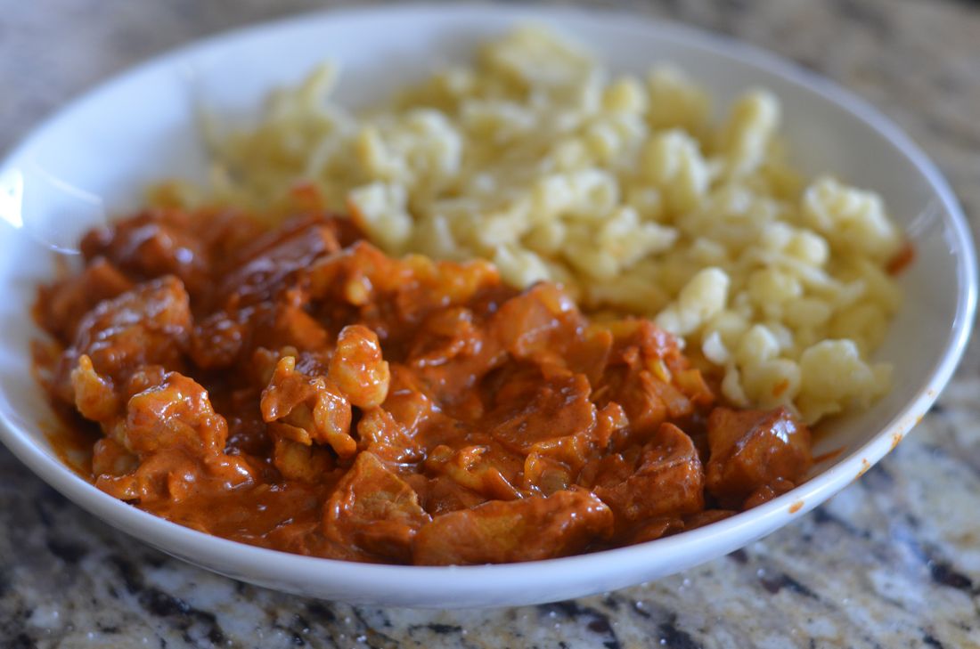 Paprikás Csirke Nokedli - Chicken Paprika with Dumplings