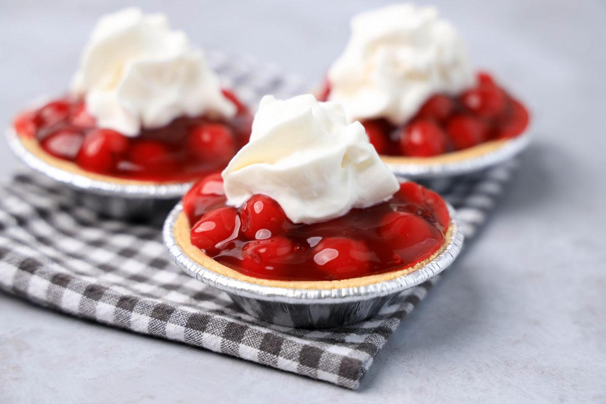 No Bake Mini Cherry Tarts - Mooshu Jenne