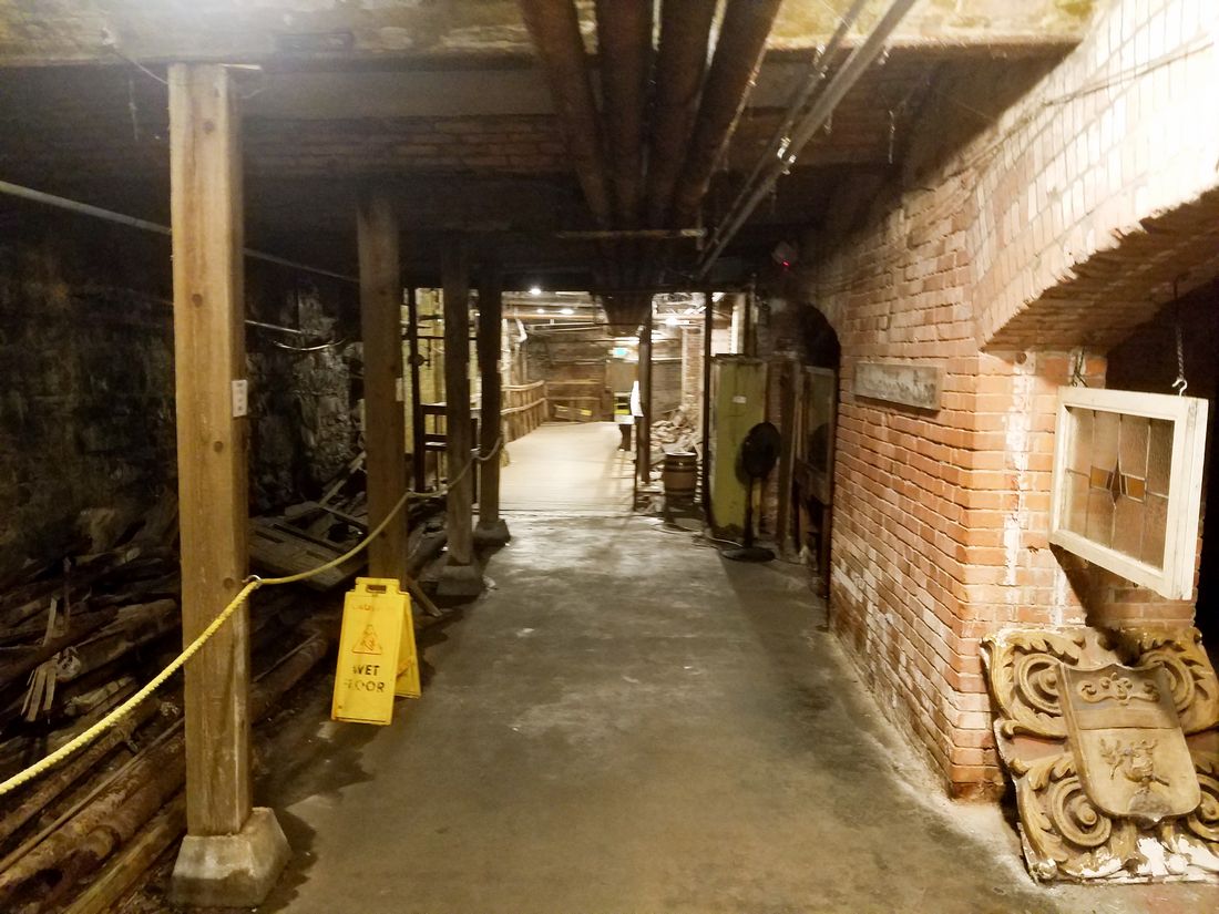 Seattle Underground Tour - Mooshu Jenne