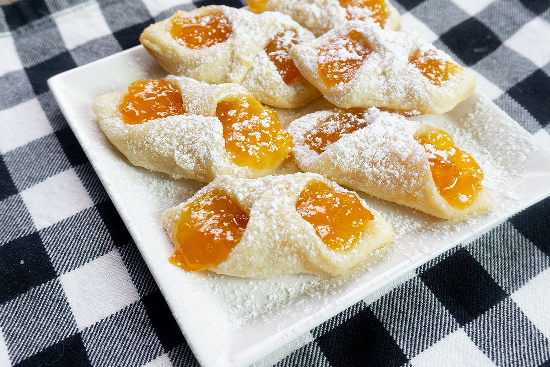 Polish Kolaczki Apricot Cookies - Mooshu Jenne