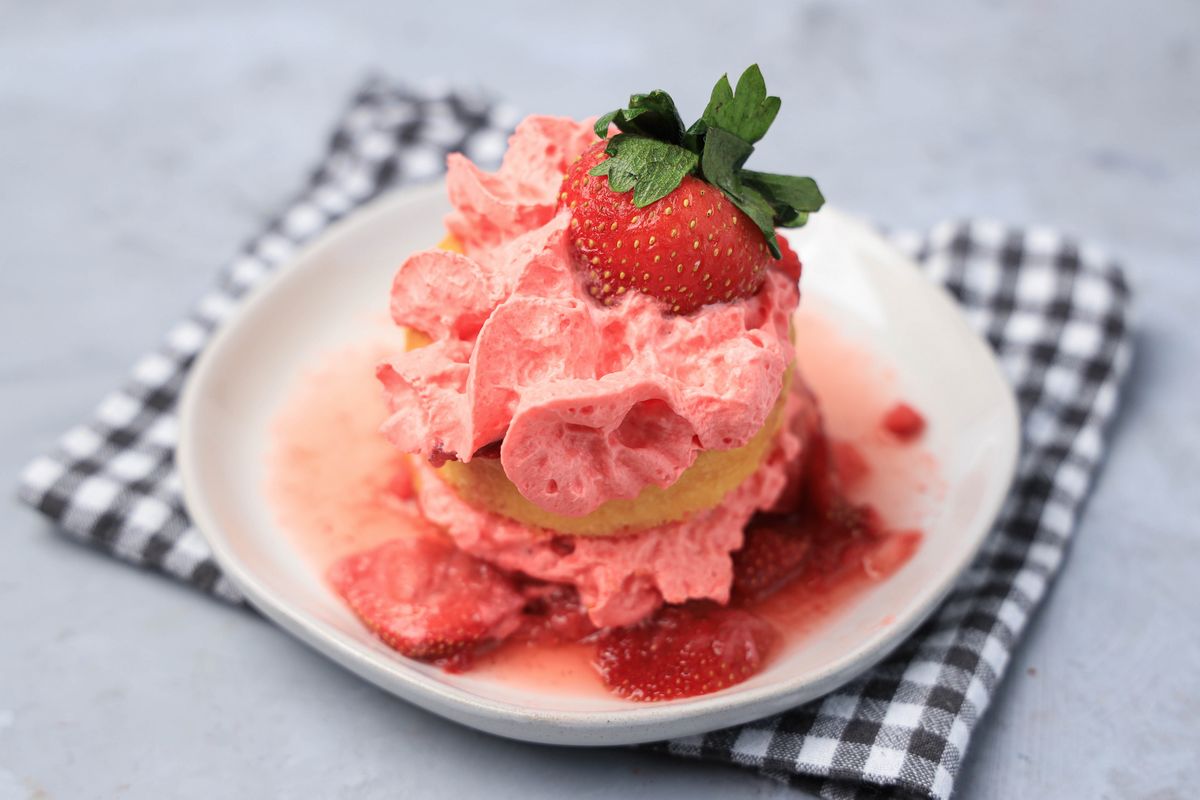 Very Berry Strawberry Shortcake - Mooshu Jenne